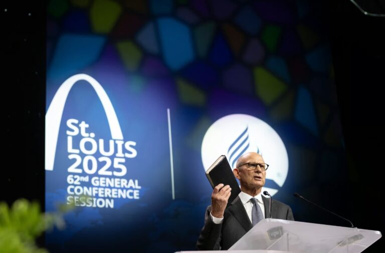 Tensión en St. Louis: El Debate sobre la Vacunación en el Congreso de ...